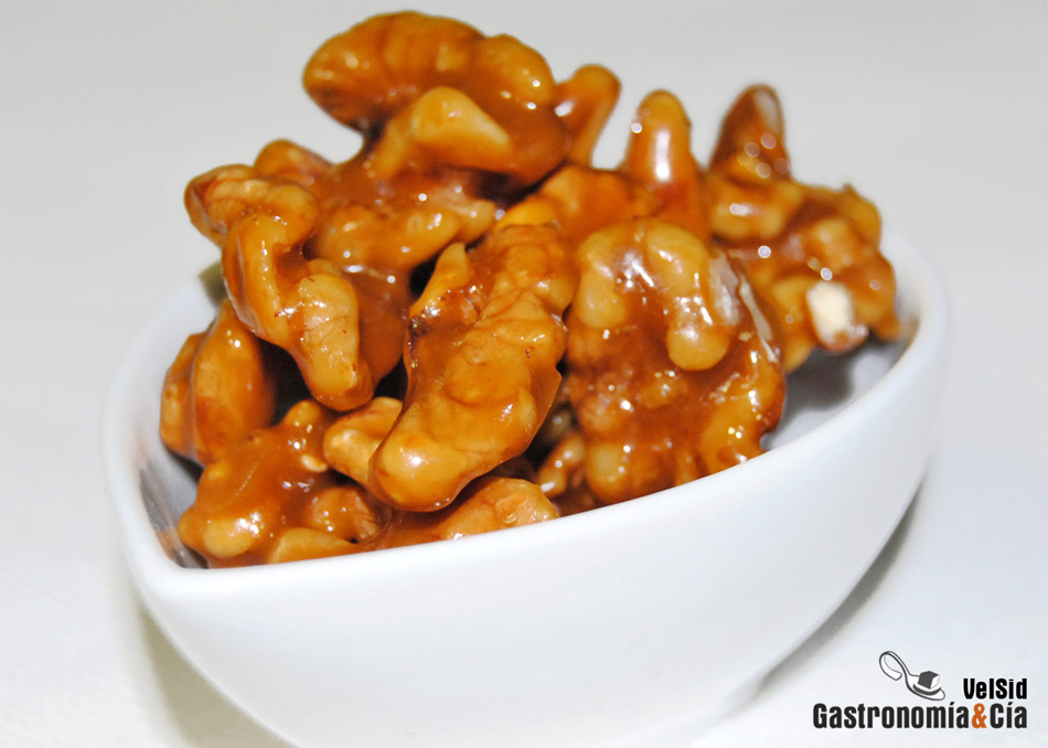 Nueces caramelizadas con miel | Gastronomía & Cía
