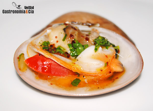 Almejas de concha fina con cilantro y lima | Gastronomía & Cía