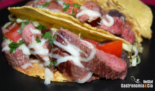 Tacos de ternera con fríjoles refritos | Gastronomía & Cía