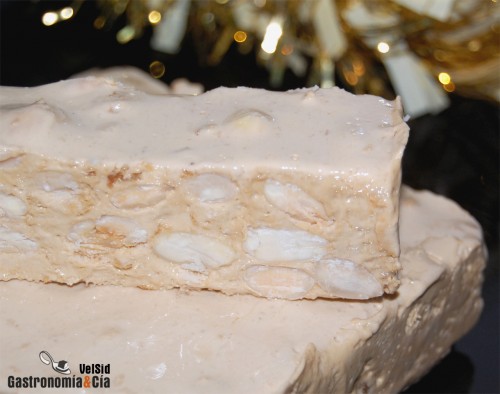 Receta de Turrón de almendra duro | Gastronomía & Cía