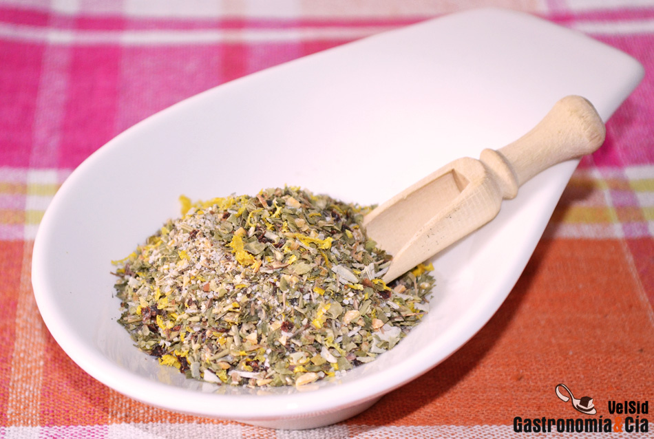 Sal con ajo y hierbas aromáticas | Gastronomía & Cía
