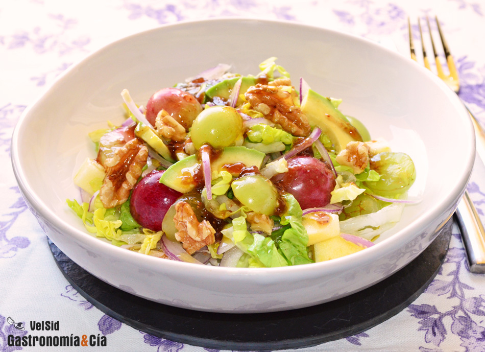 Ensalada de uvas, manzana y nueces | Gastronomía & Cía