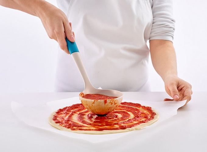 Salsa Roller, un cucharón con sistema roll on | Gastronomía & Cía