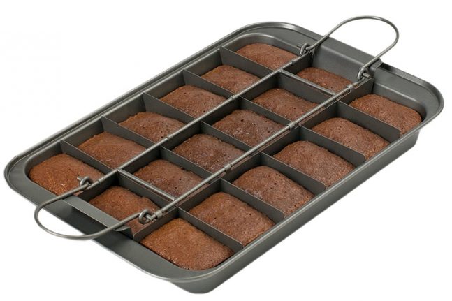 Molde para brownie con separadores para hacer porciones | Gastronomía & Cía