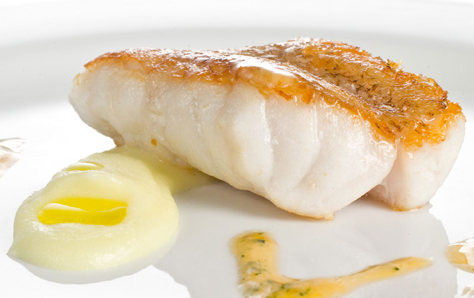 Cabracho en salmorejo con puré de patatas de Paco Roncero | Gastronomía ...