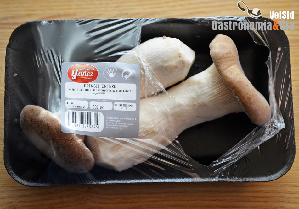 Pleurotus eryngii o seta de cardo, las dos variedades más populares ...