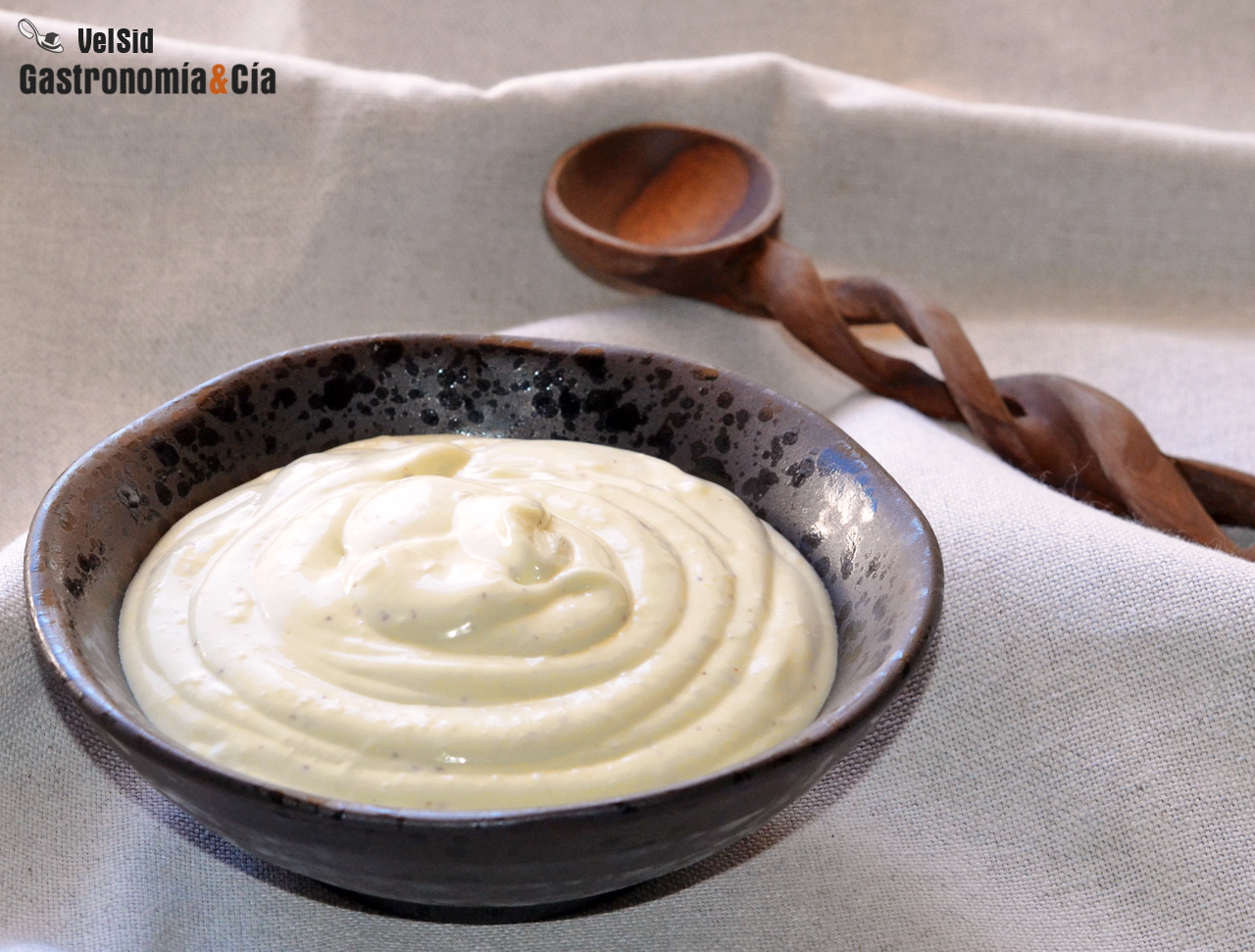 Cómo hacer mahonesa baja en grasas, la receta con la que se consigue la ...