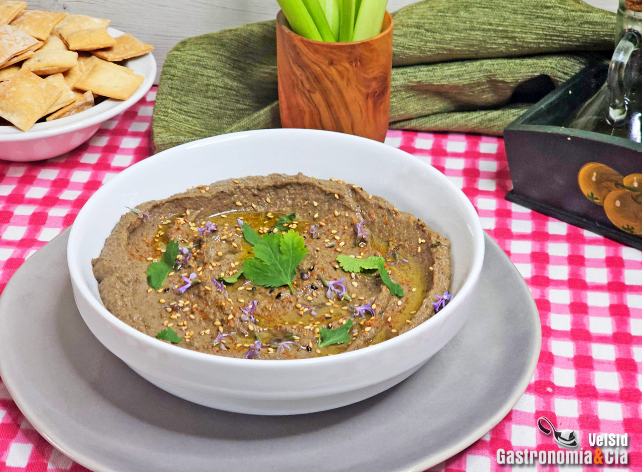 Receta de hummus tradicional con champiñones, una combinación ...